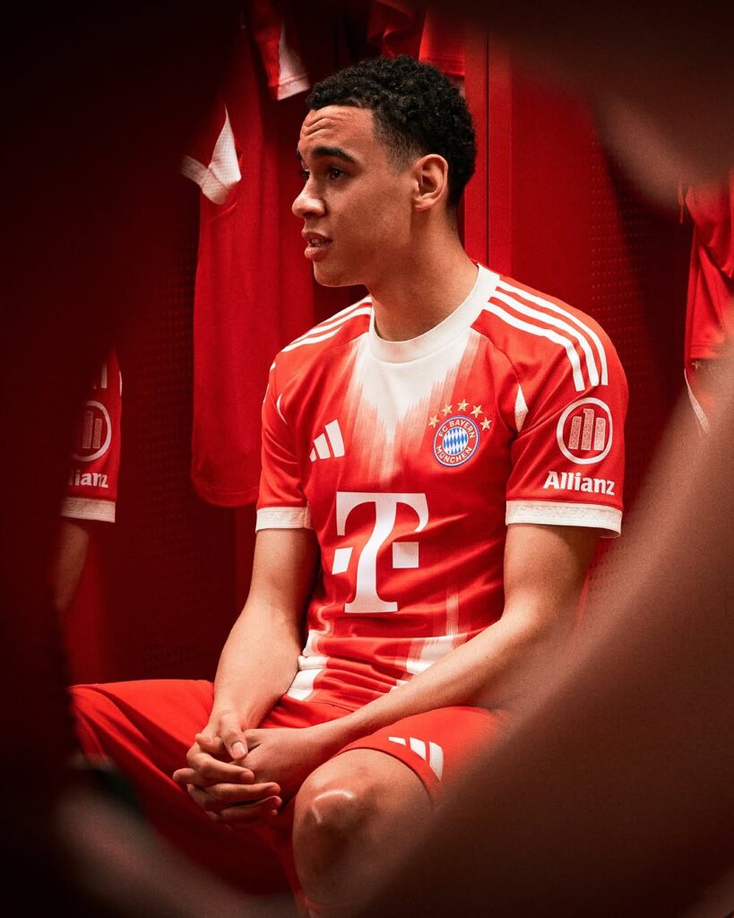 Bayern München 2025-26 Home Kit – J. FOOTBALLER